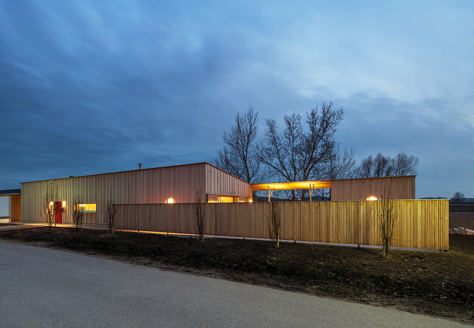 Offene Räume | Bungalow im Weißtannenkleid — ORTE Architekturnetzwerk NÖ